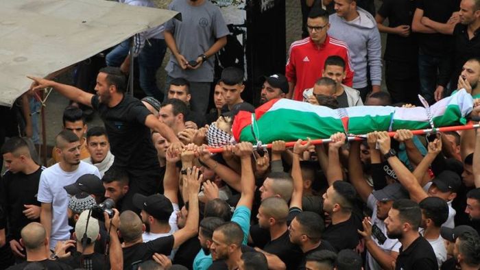 عقب انتهاء الهدنة 8 شهداء وعشرات الجرحى جراء قصف الاحتلال الإسرائيلى